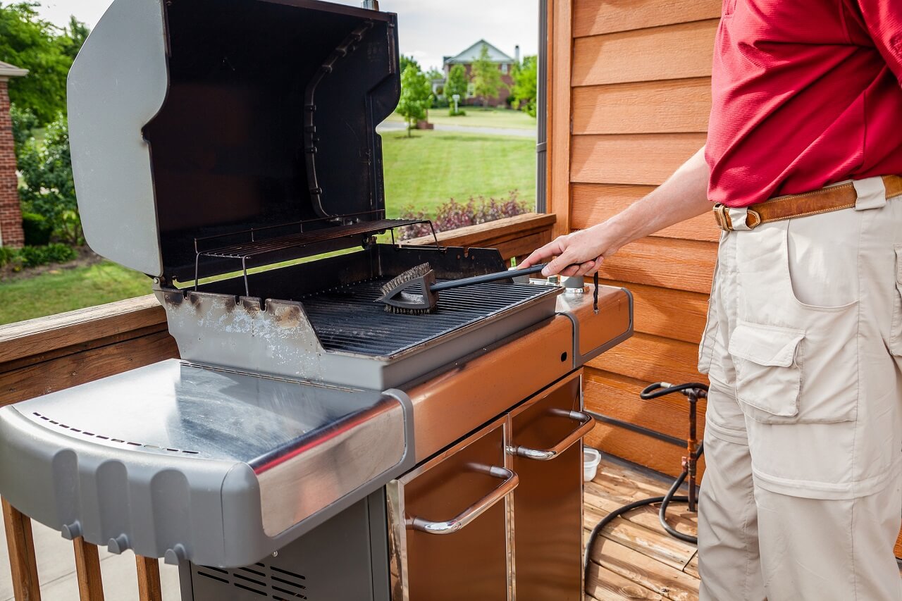 How to Clean Your Grill in 5 Steps - Bronze Star Home Inspections